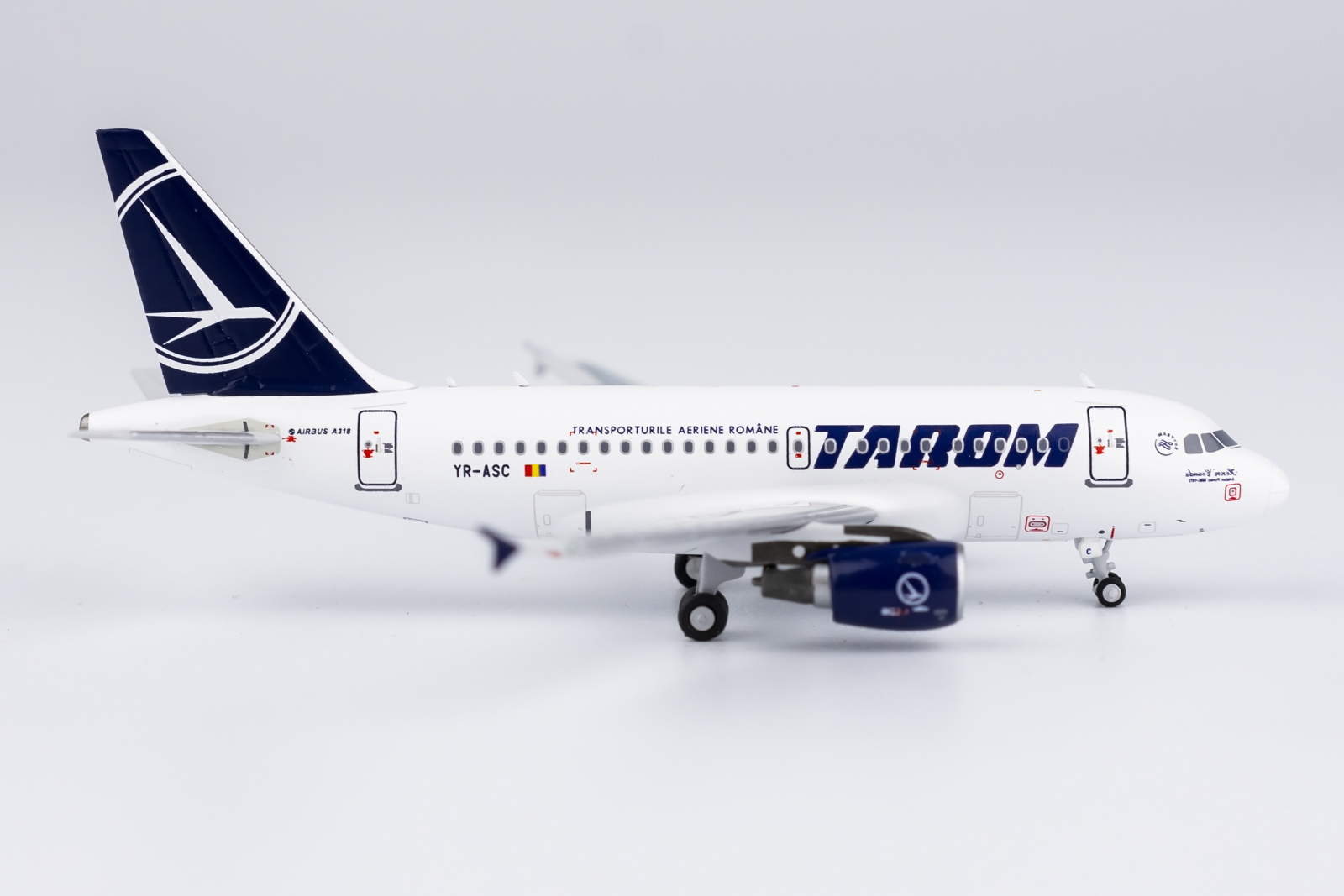 ScaleModelStore.com :: NG Models 1:400 - 48005 - Tarom - Romanian Air ...