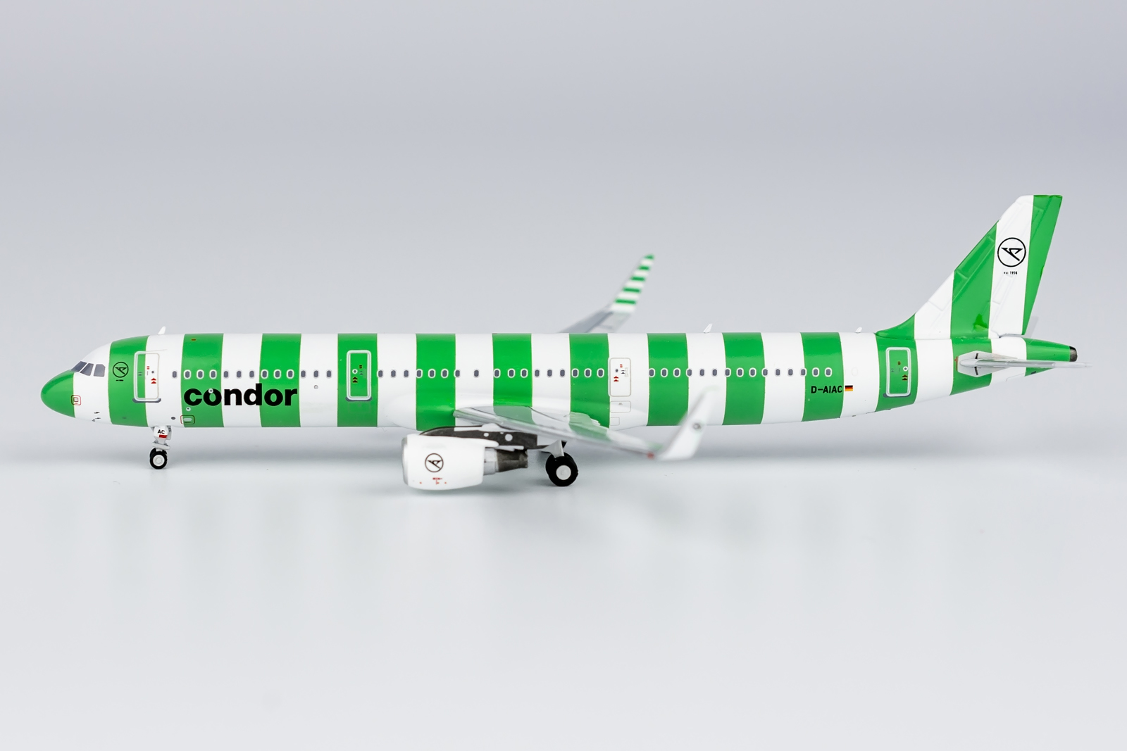 ScaleModelStore.com :: NG Models 1:400 - 13045 - Condor Airbus A321-200/w