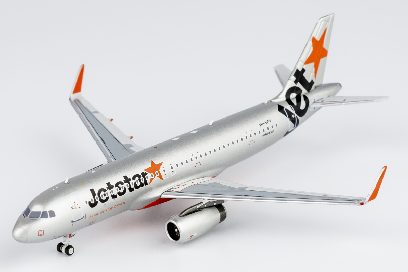 ScaleModelStore.com :: NG Models 1:400 - 15012 - Jetstar Airways Airbus ...