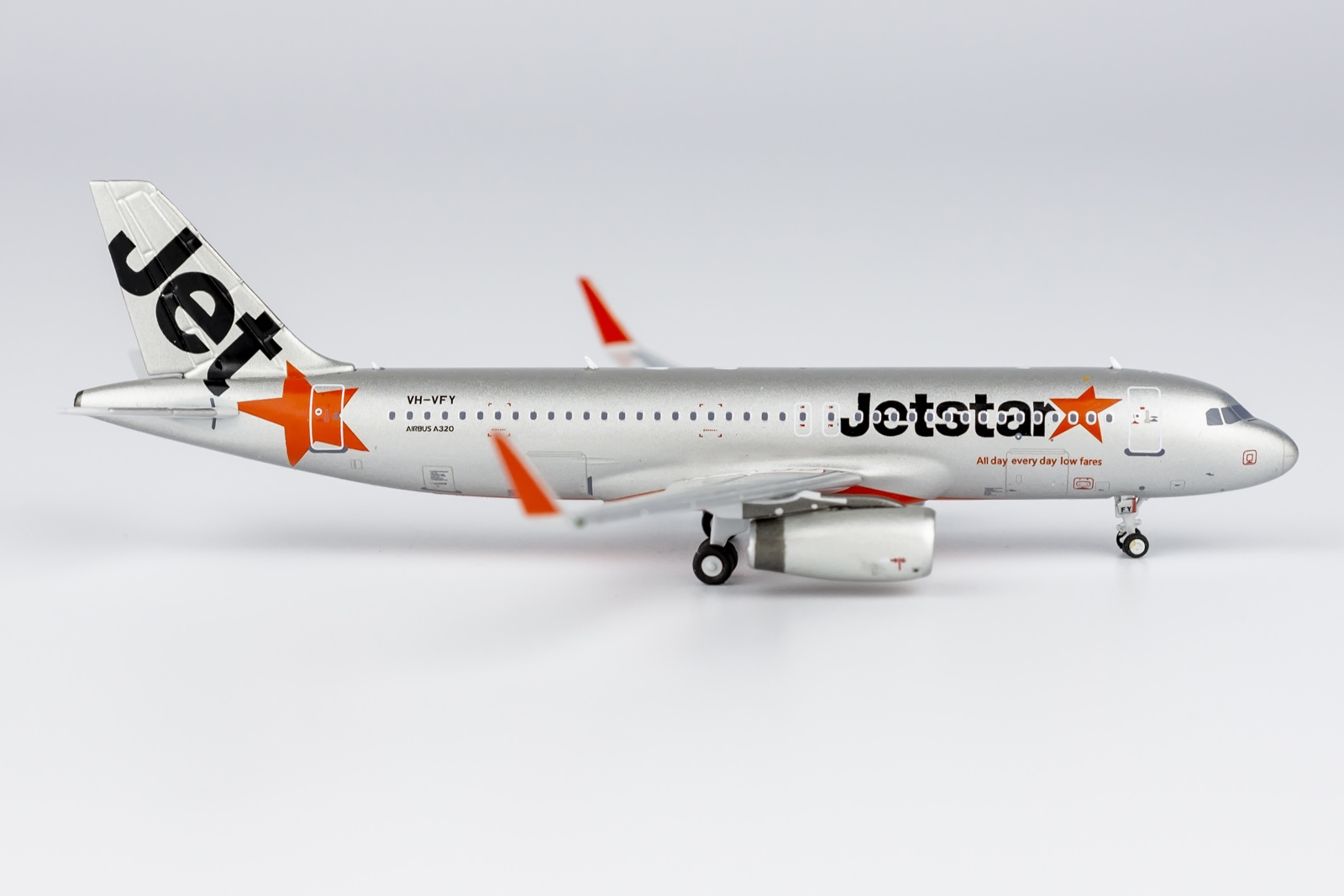 ScaleModelStore.com :: NG Models 1:400 - 15012 - Jetstar Airways Airbus ...