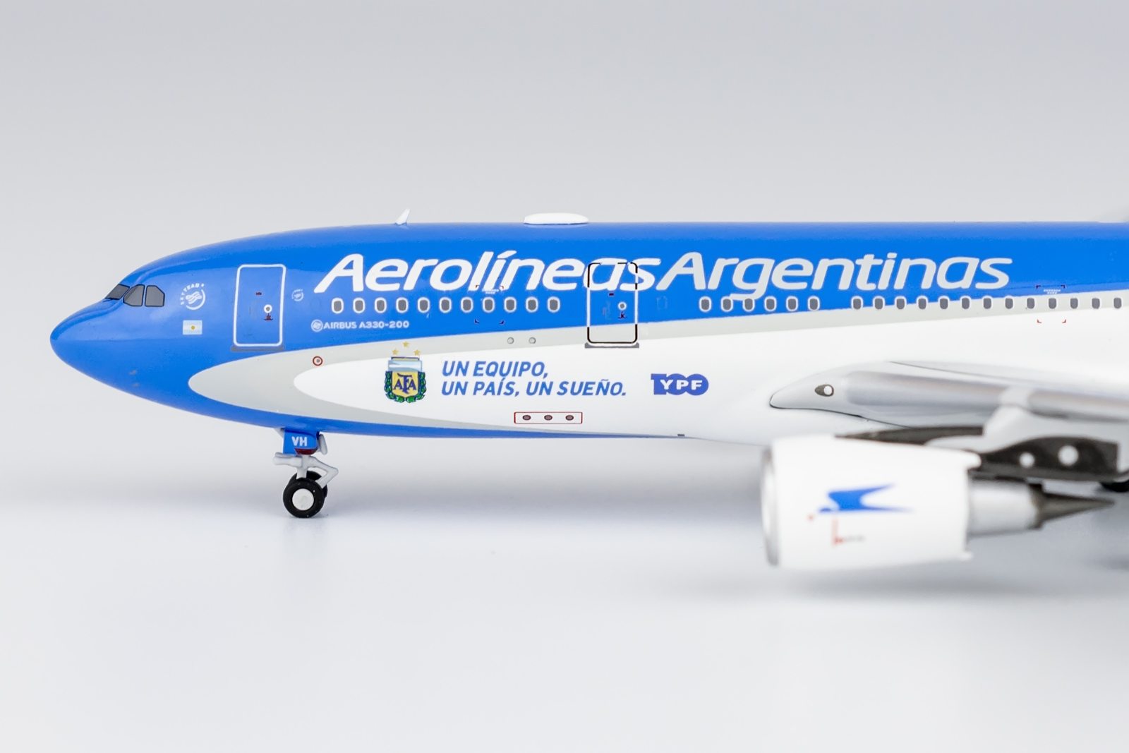 ScaleModelStore.com :: NG Models 1:400 - 61060 - Aerolíneas Argentinas ...