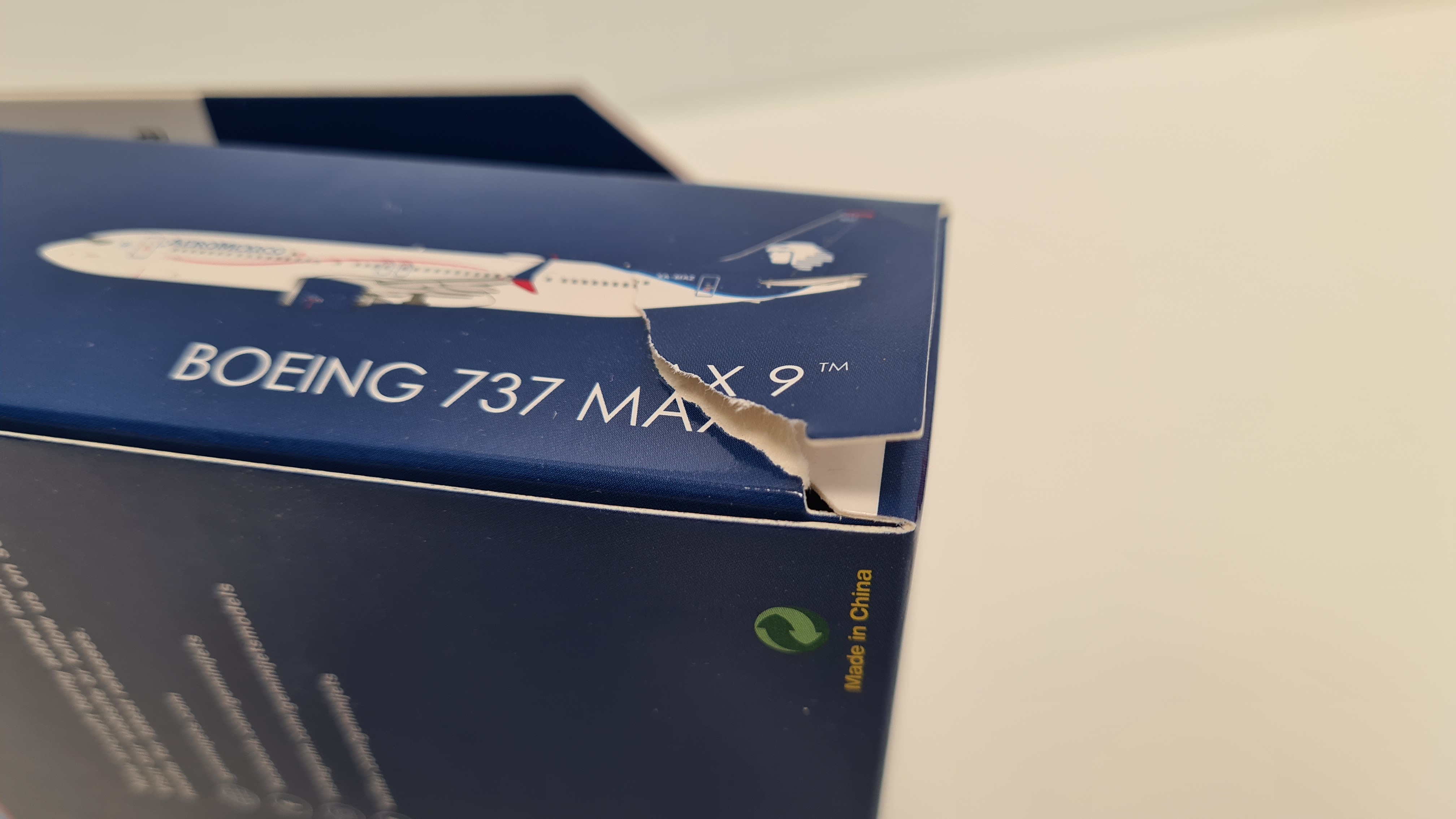 ScaleModelStore.com :: GeminiJets 1:400 - GJAMX2003_box - Aeromexico ...