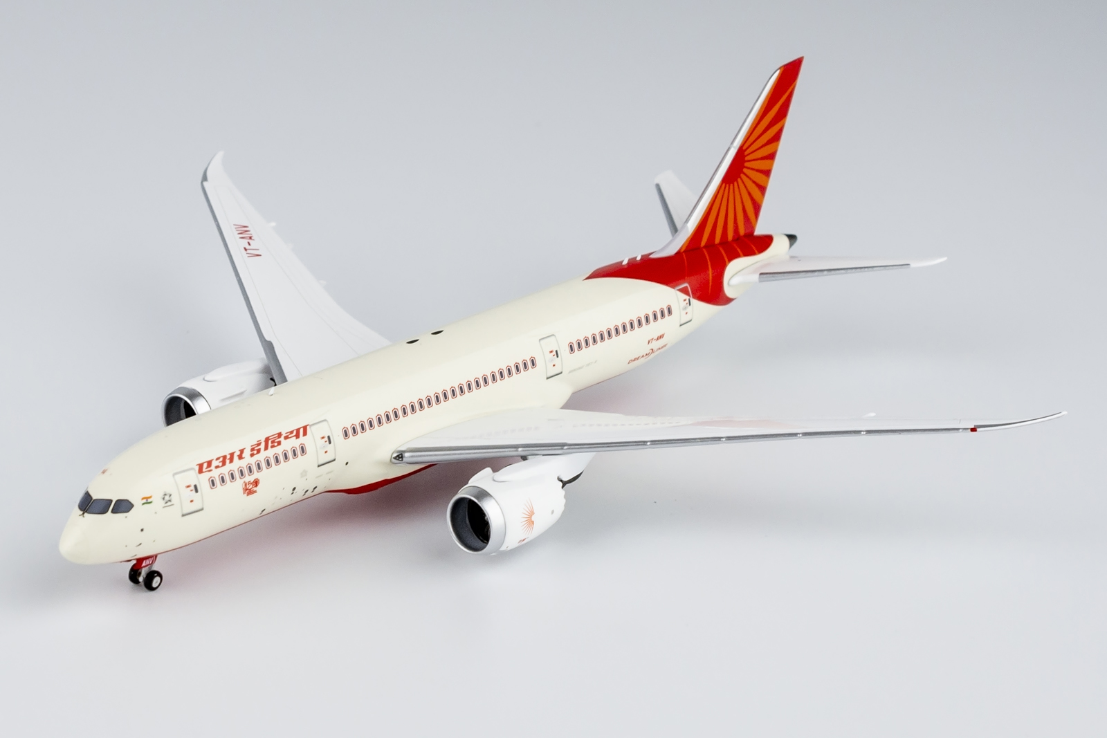 ScaleModelStore.com :: NG Models 1:400 - 59015 - Air India Boeing 787-8