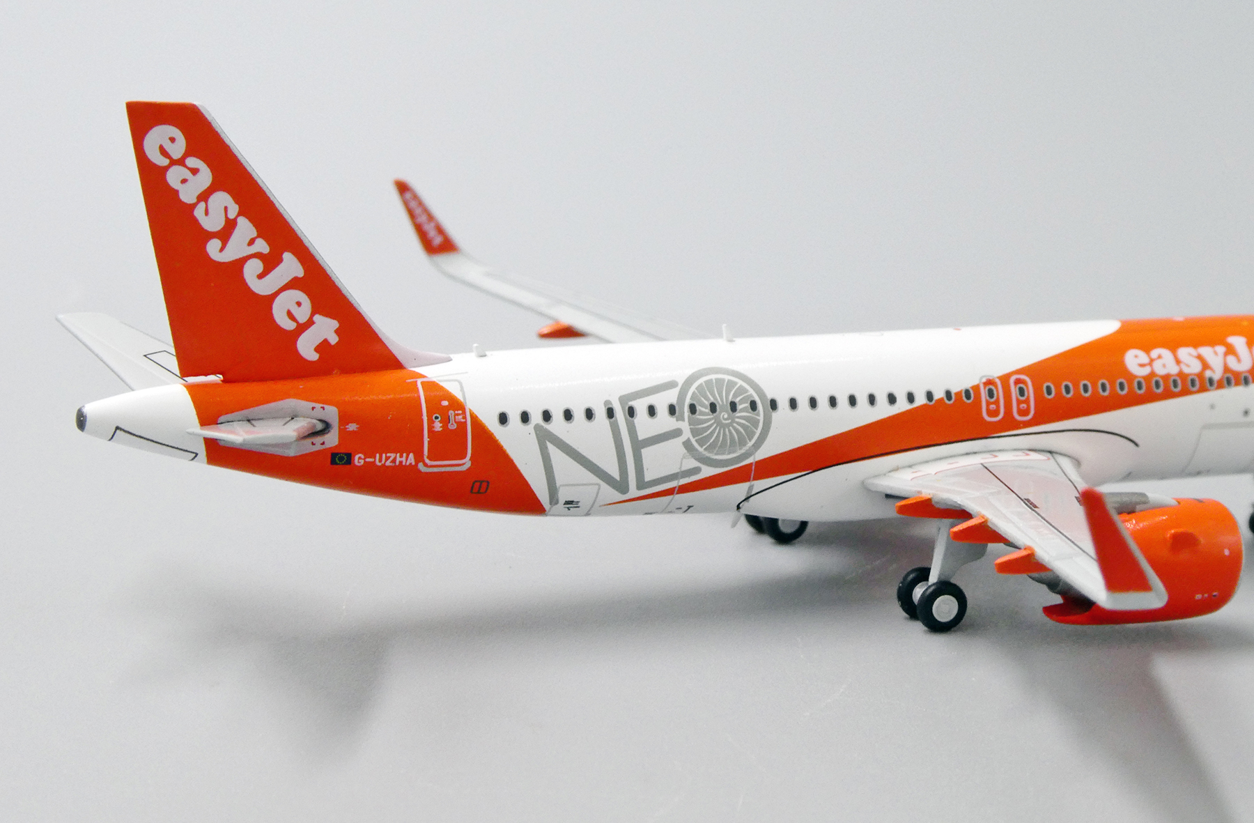ScaleModelStore.com :: JC Wings 1:400 - EW432N001 - EasyJet Airbus A320neo