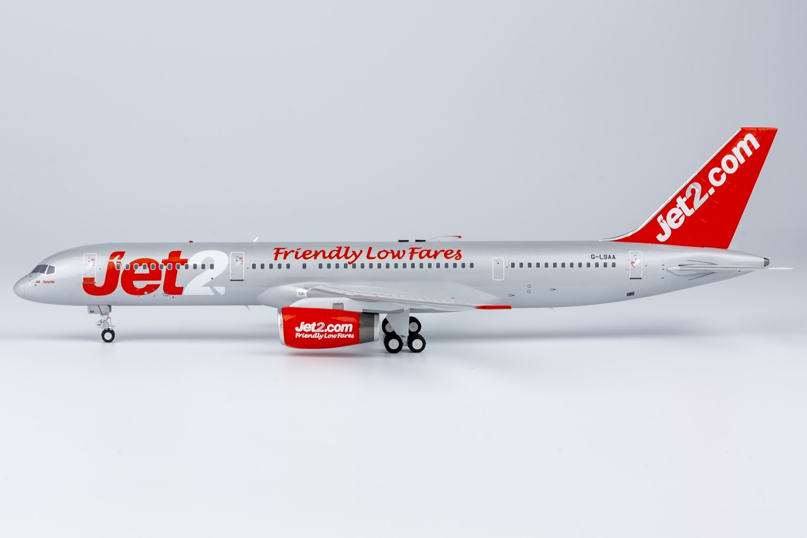 ScaleModelStore.com :: NG Models 1:200 - 42002 - Jet2 Boeing 757-200