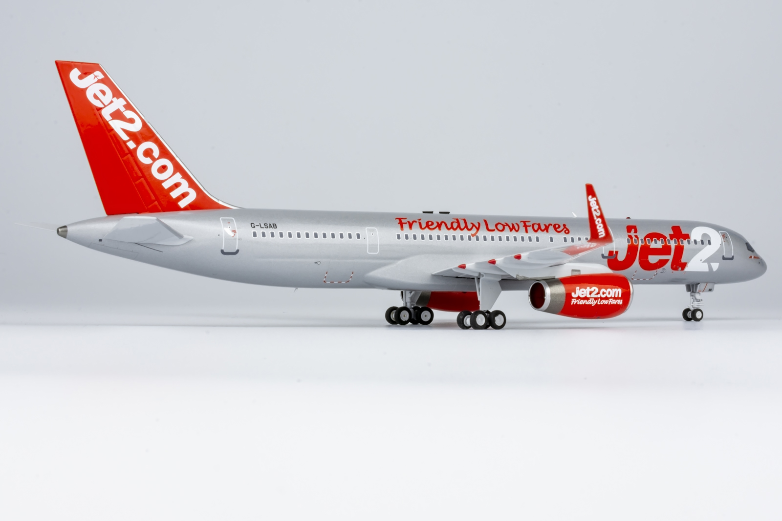 ScaleModelStore.com :: NG Models 1:200 - 42003 - Jet2 Boeing 757-200/w