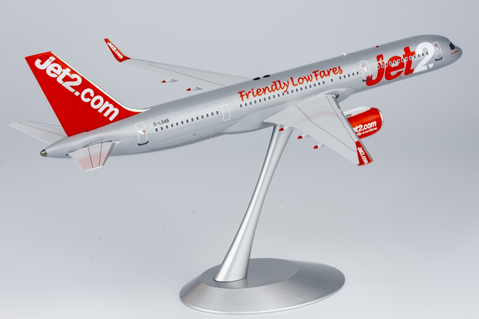 ScaleModelStore.com :: NG Models 1:200 - 42003 - Jet2 Boeing 757-200/w