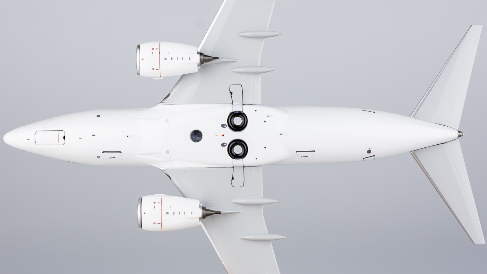 ScaleModelStore.com :: NG Models 1:200 - 06000 - Blank Boeing 737-600
