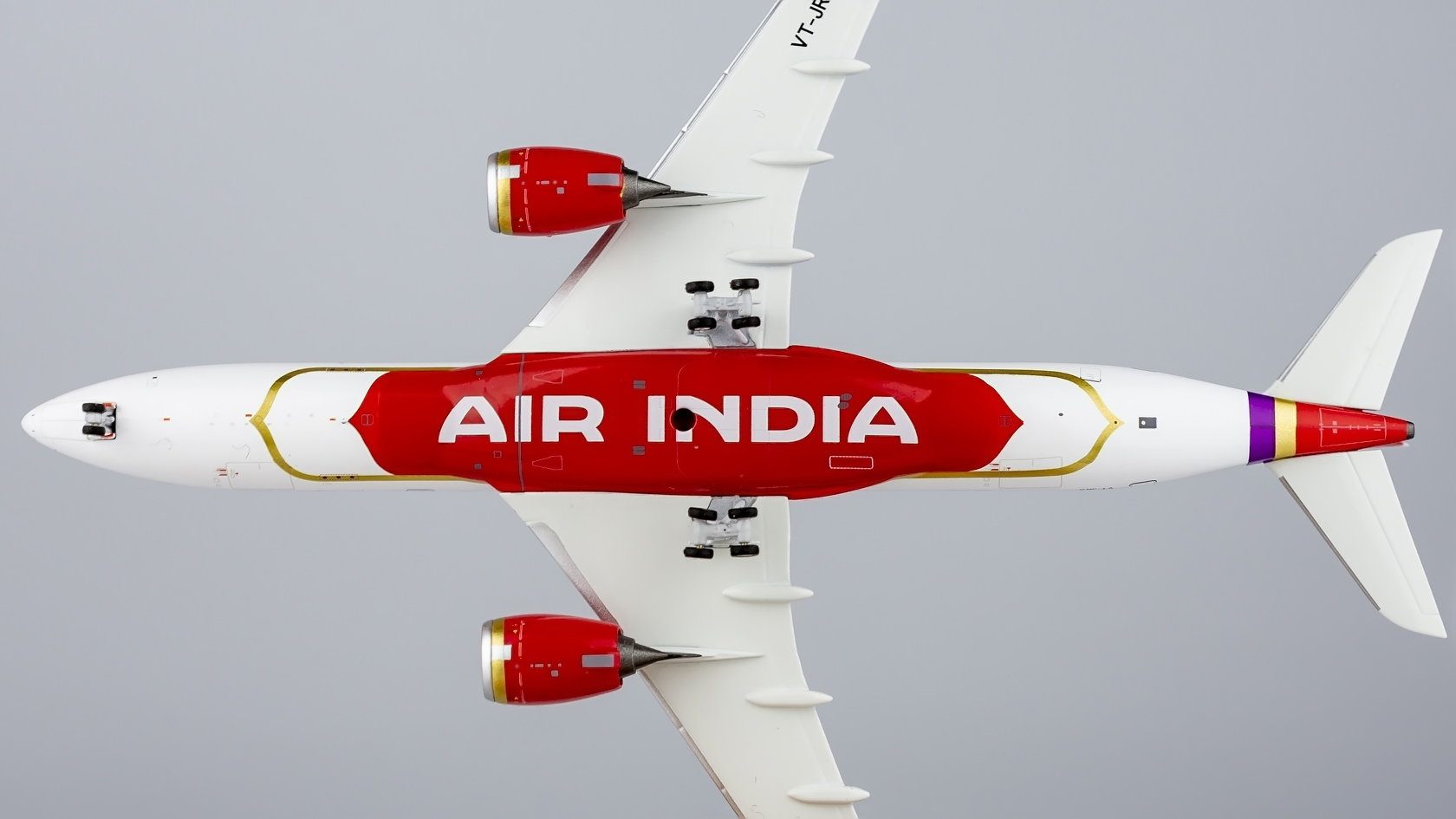 Airbus A350 VaNmar 18.5" 1:150 Scale Model Airplane Air India Boeing B747-400 Model Jet ...