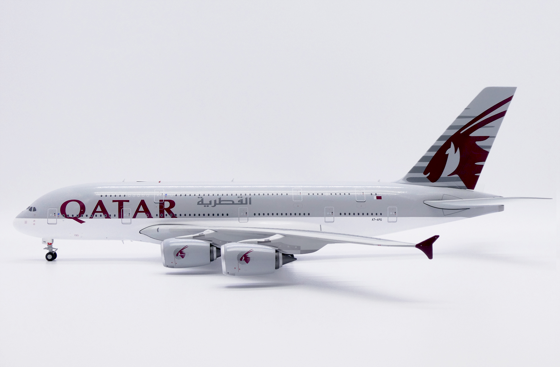 ScaleModelStore.com :: JC Wings 1:200 - XX20200_box - Qatar Airways ...
